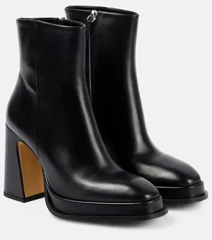 SOULIERS MARTINEZ Nova Chueca Leather Ankle Boots - Black