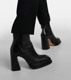 SOULIERS MARTINEZ Nova Chueca Leather Ankle Boots