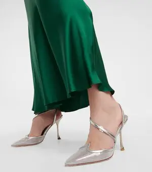 ROGER VIVIER I Love Vivier Pumps