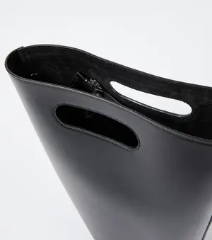 Alaïa Folded Leather Tote Bag - Black