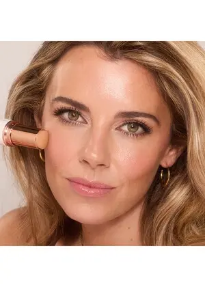 Charlotte Tilbury Unreal Skin Hydrating Foundation Stick - 5 Medium