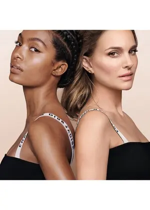 Dior Forever Skin Glow Foundation - 4wp