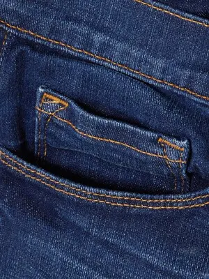 FRAME Le Cutoff Frayed Denim Shorts - Blue