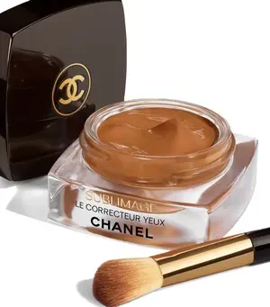 Chanel Sublimage Le Correcteur Yeux Radiance-generating Care Concealer - Nude