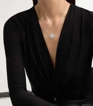 Graff Gold Diamond Wild Flower Necklace