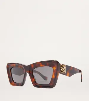 Loewe Bevelled Cat Eye Sunglasses - Brown