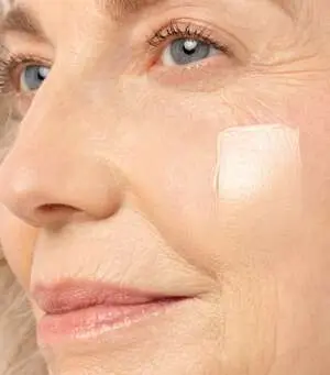 CHANTECAILLE Just Skin Tinted Moisturiser Spf 15 - Neutral