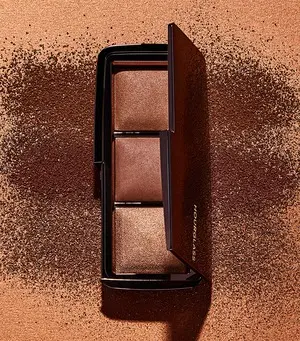 HOURGLASS Ambient Lighting Palette Volume 3 - Neutral