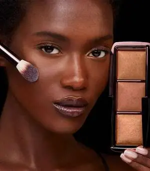 HOURGLASS Ambient Lighting Palette Volume 3 - Neutral