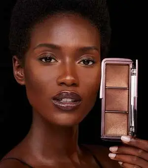 HOURGLASS Ambient Lighting Palette Volume 3 - Neutral