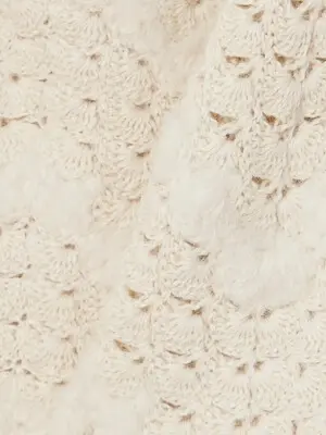Escvdo Brisa Scalloped Alpaca Top