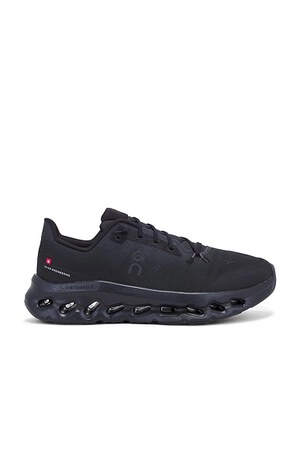 On Cloudtilt Sneaker - Eclipse & Black