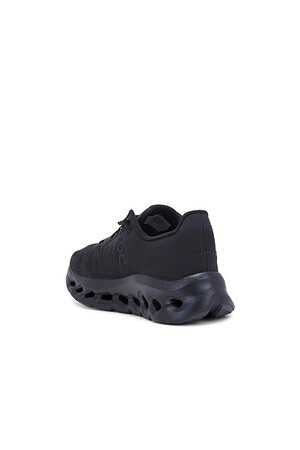 On Cloudtilt Sneaker - Eclipse & Black