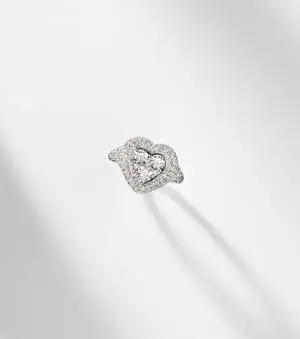 KAMYEN Manaal 18kt White Gold Diamond Heart Ring