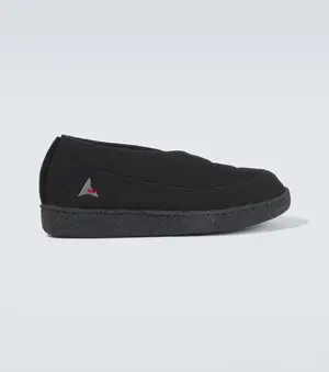 ROA Quilted Slip-on Shoes - Black