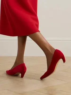 Gabriela Hearst Peggy Velvet Pumps - Red