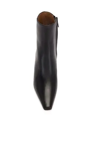 FLATTERED Xena Boot