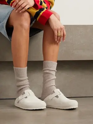 LISA YANG Ribbed Cashmere Socks - Neutrals