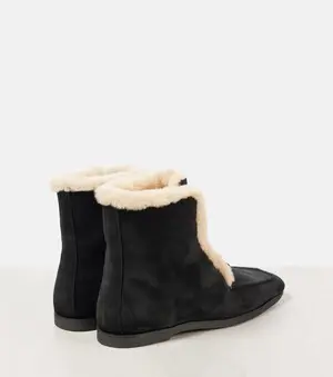 TOTEME Shearling-lined Leather Ankle Boots - Black