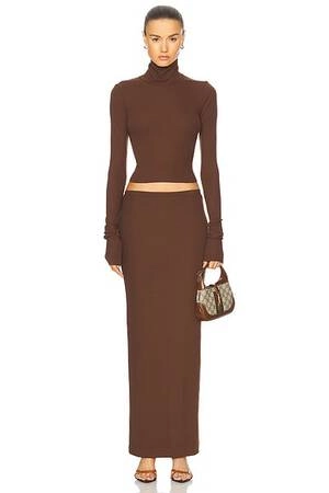 Eterne Cropped Fitted Turtleneck Top