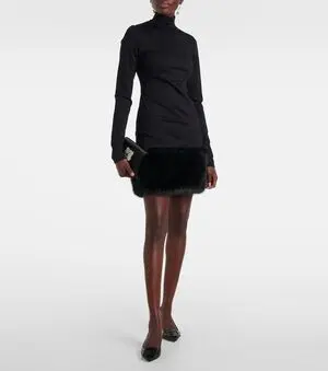 ROGER VIVIER Viv' In The City Leather Pumps - Black