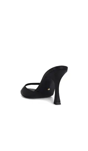 Raye Alejandra Heel In . Also - Black