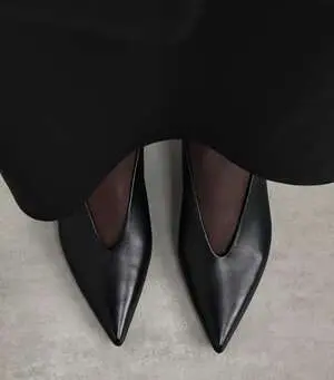 AeydĒ Leather Clara Pumps - Black