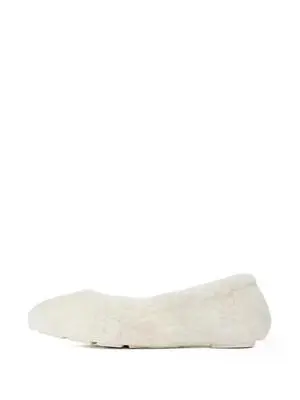 STUART WEITZMAN Pirouette Shearling Ballet Flats