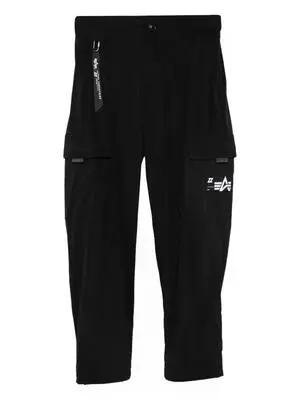 Izzue Cargo Trousers With Logo Detail - Black