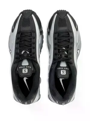 Nike Shox Metallic Trainers - Silver