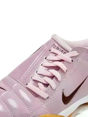 Nike Total 90 Lace-up Sneakers - Pink