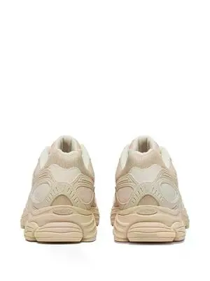 Saucony Panelled Lace-up Sneakers