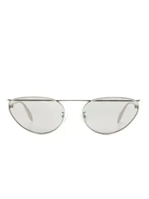 Alexander McQueen Metal Piercing Detailed Cat-eye Sunglasses - Silver