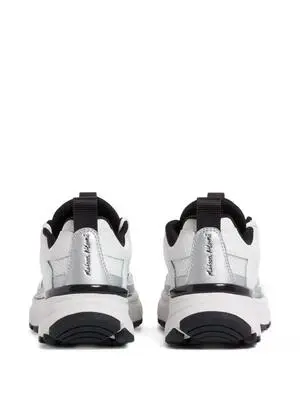 Maison Kitsuné Sora Logo Detail Sneakers - White