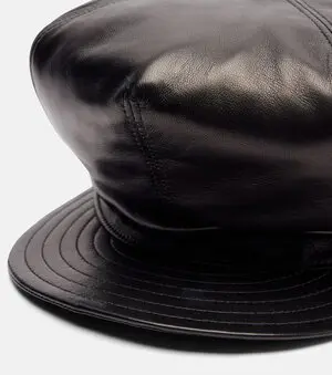 Valentino Garavani Vlogo Leather Newsboy Cap