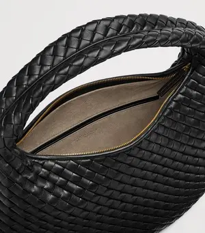 Bottega Veneta Leather Veneta Shoulder Bag - Black