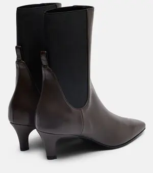 TOTEME Chelsea Boots - Brown