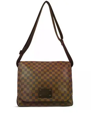 LOUIS VUITTON 2011 Brooklyn Mm Shoulder Bag - Brown