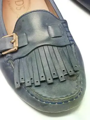 TOD'S Leather Loafers With Fringe And Buckle Detail