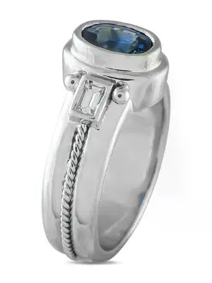 LB EXCLUSIVE 18k White Gold Oval Sapphire And Diamond Ring - Silver