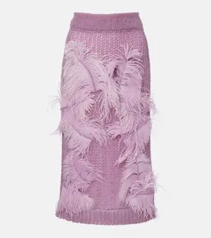Attico Feather-trimmed Knitted Midi Skirt In Light Mauve