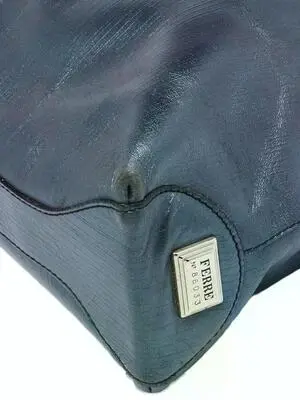 Gianfranco Ferre 1990s Leather Shoulder Bag With Chain Strap