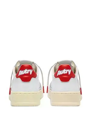 AUTRY Medalist Low-top Leather Trainers - White