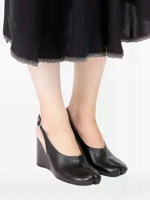 MAISON MARGIELA Tabi Wedge Leather Pumps - Black