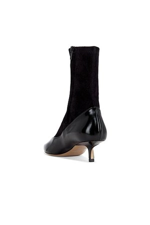 Jacquemus Les Bottines Tourni Pump