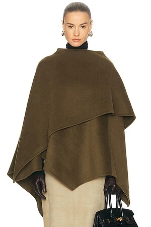 L'academie Kye Wool Cape