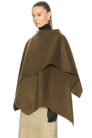 L'academie Kye Wool Cape