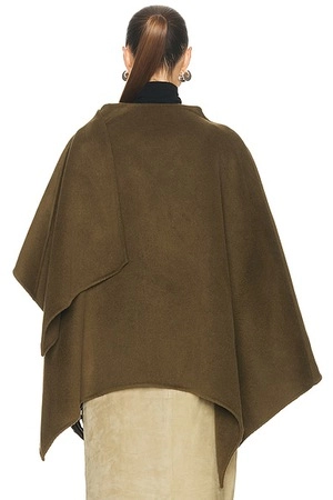 L'academie Kye Wool Cape