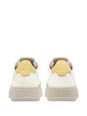 AUTRY Medalist Lace-up Sneakers
