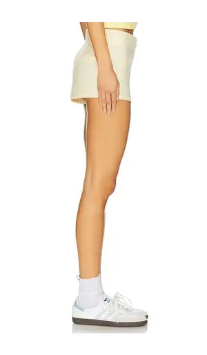 Lioness Untamed Short